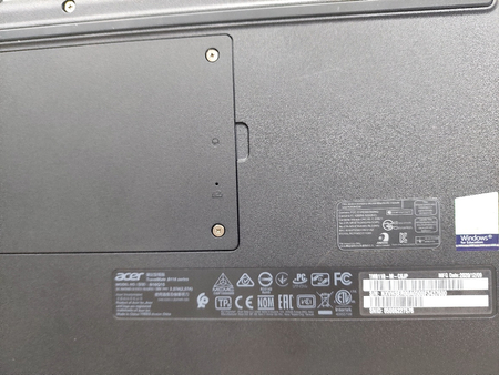 Netbook acer holati juda alo