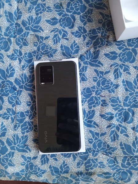 Telfon yangidak ikki oy ishlagan Vivo Y33S 4 ga 64 lik