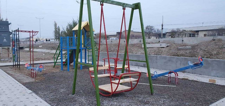 Детская площадка, Болалар майдончаси (Горка, качели, карусель, лодка)