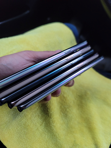 Samsung Galaxy S10 PLUS 5G. OzU 8/256 GB. Holati yaxshi