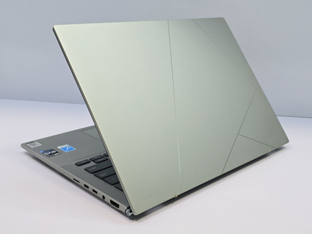 Asus ZenBook Core i7-1260P 12- avlod. Dasturchilar uchun maxsus. (B/u)