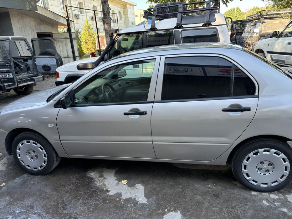 Mitsubishi Lnacer 2007