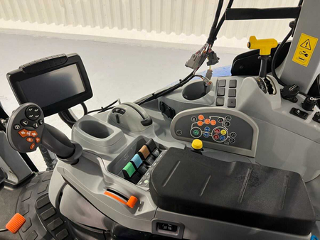 New Holland t6090 Yillik 8% nasiya savdo