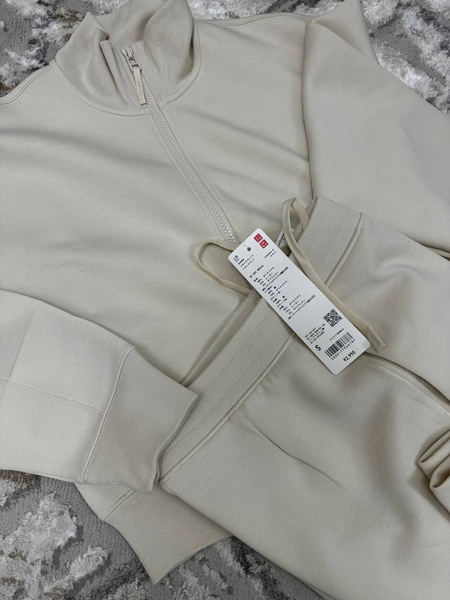UniqLo ( спортивный костюм )