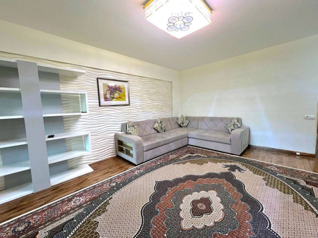 Продается 4х комнаиная квартира,ор-р 64 школа,эко парк, 100м2