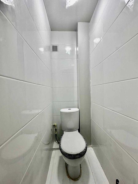 Ц-5 кафе НА Небе 2(3)-комнатная 4/4 55 м² кирпич 2х6 ремонт