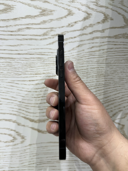 Apple 14 pro maks