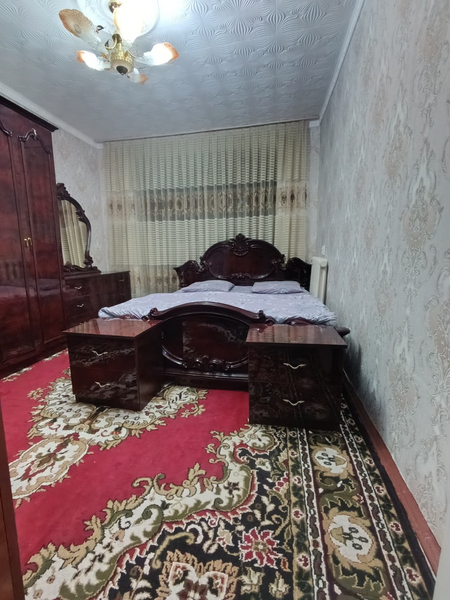 Пахтазордан квартира сотилади