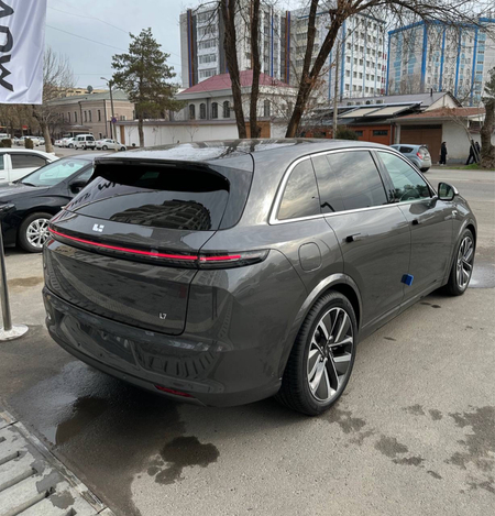 L7 Ultra lixiang