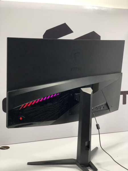 Игровой монитор MSI Optix Mag321CQR 32 Curved  2K WQHD 144 HZ d