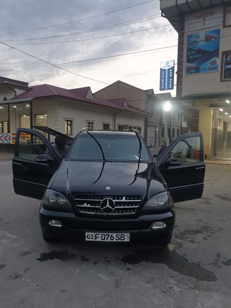 Mercedes Benz ML350