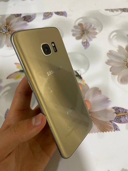 Samsung S7 Edge srochna sotiladi