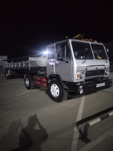 Kamaz KAZ608  Yuk Mashina Tırkamar Sotıladı Arzon Narxda