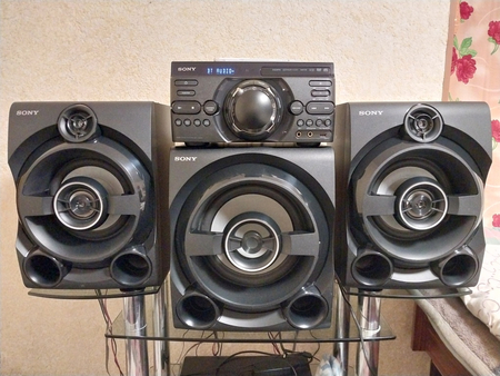 Muzikalni sentr SONY MHC M80D 2150W RMS