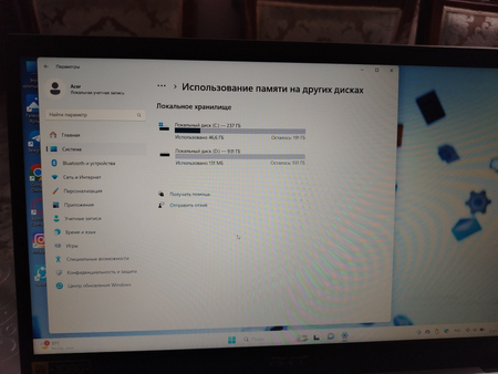 Noutbuk Aser opirativka 8G ga 256G 1TB joyi bor Ishlatishga tayyor
