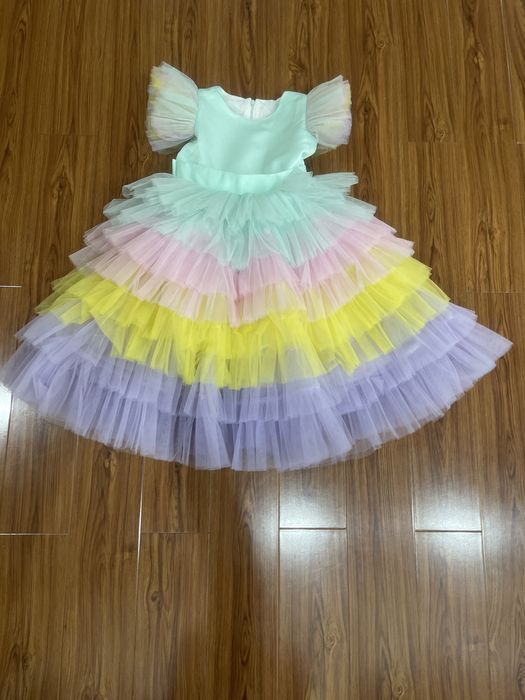 Нарядные платья на 8-10 лет
