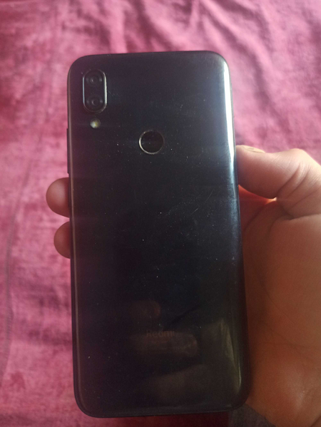 Redmi 7 Bleck 32Gb Srochna sotiladi
