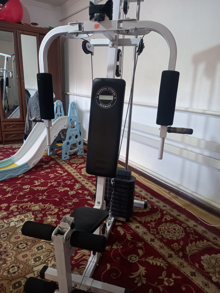 Dene shiniqtrwshi sport tabar