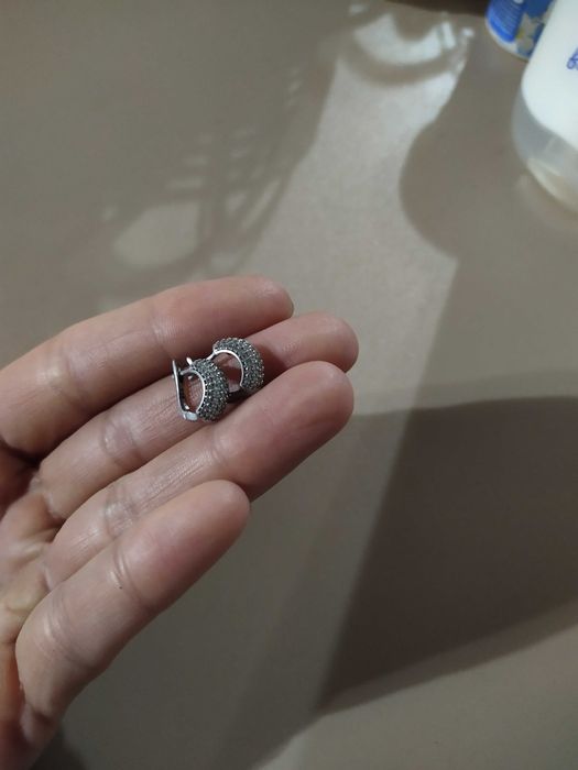 Продам серебряные серьги