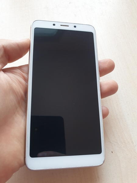 Redmi 6 sotiladi 52$