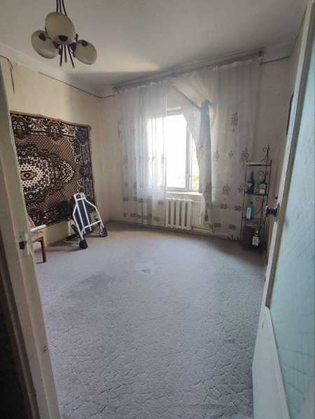 Срочно продается 3/4/4  квартира на Юнусабаде