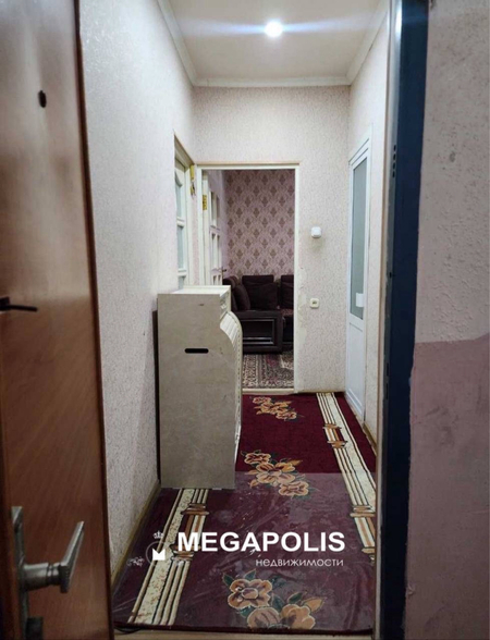 .Продается 1-этаж. До Метро 1 мин. Стоянка имеется можно в Ипотека