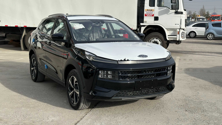 JAC JS6 krasover hamma funksiyaga ega. atigi 8000$ bilan siziki buladi