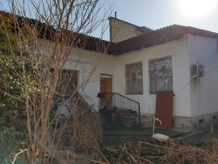 Xovli uy uchastka