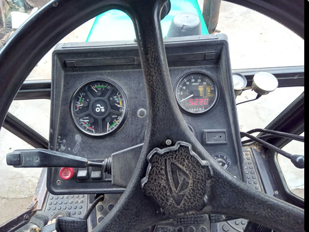 Belarus X80 traktor