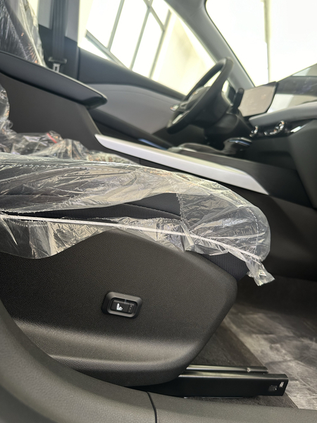 Monza 1,5 Limited (360 градус, обогрев сид) автосалон