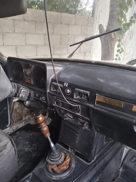 Volga 2410 sotiladi 92 yil gaz texpasporti yangi sugurtasi bor 25milyo
