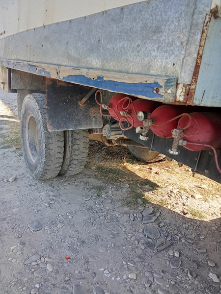 Gaz 53 yuk mashina
