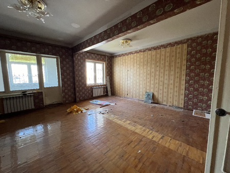Продам 4х комнатную квартиру