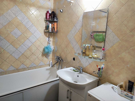 (К122847) Продается 3-х комнатная квартира в Мирабадском районе.