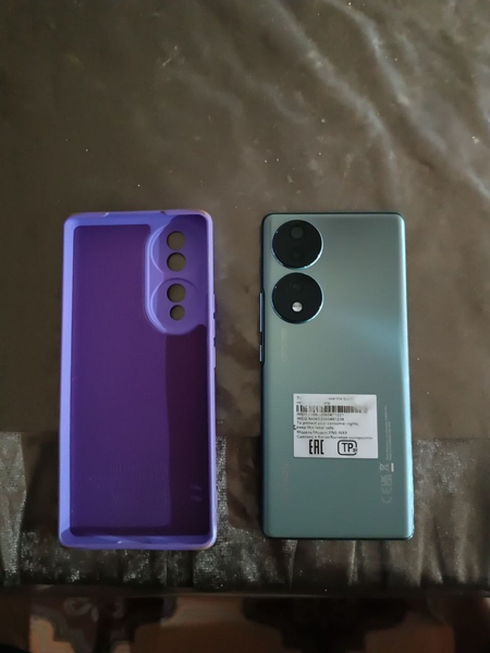 Honor 70 sotiladi.