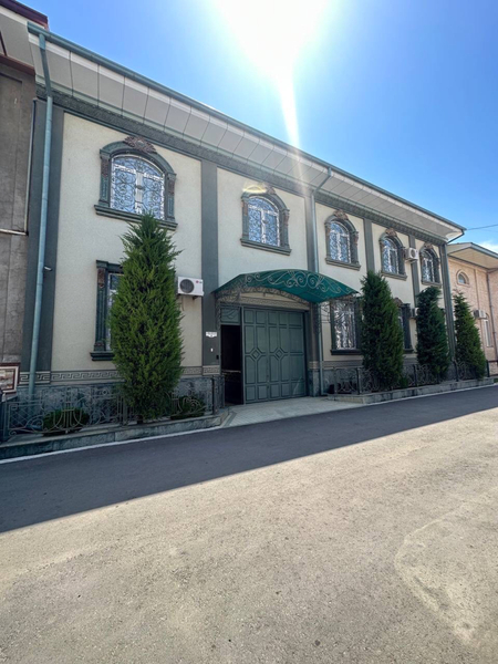 Продается Евро дом Ор-р: Улица Никитина 370 м2