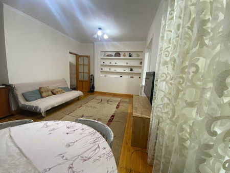 3 комнатная на Аллее Гоголя Алайский 60м2 2 этаж киприч с ремонтом!`