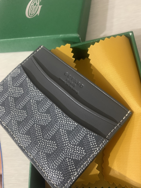Картхолдер от Goyard