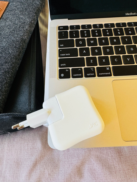 Macbook Air M1 8/256