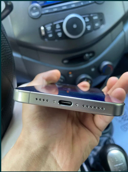 iPhone 15pro max 256 natural titan