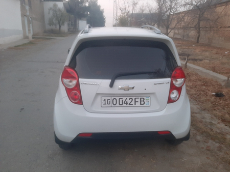 Moshina Sotiladi