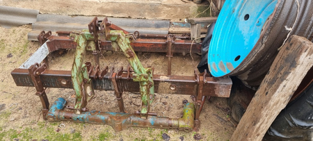 Traktor 28X4MC sotiladi