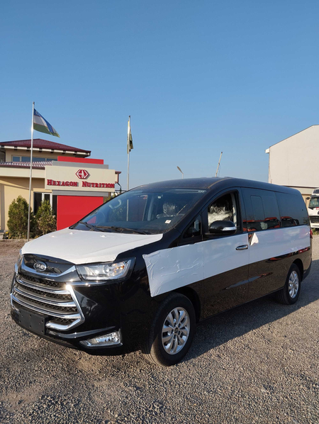 JAC M4 REFINE анча қулайликларга эга хамёнбоп нархларда.Шошилинг