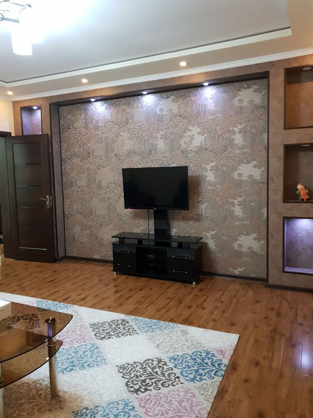 Срочно продаётся 3 в 2//5//9  ул Кунаева ориентир Гранд мир Отел