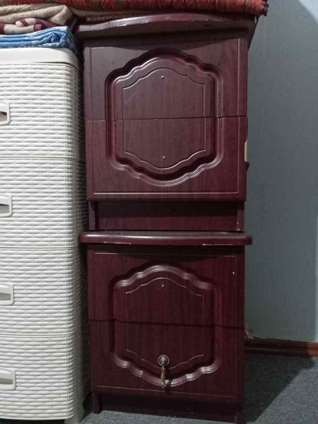 Спальная гарнитур (кровать, шефонер, 2 тумбы и трюмо с зеркалом)