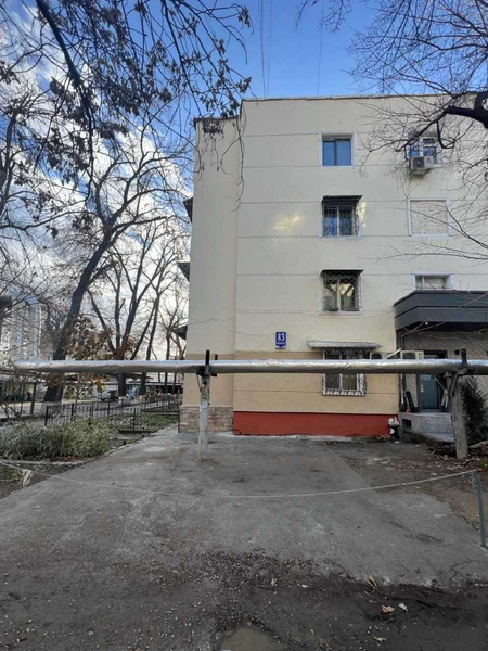 Срочно продается 2/2/5 квартира 50 м2 ул.Шота Руставели   (МНМ)