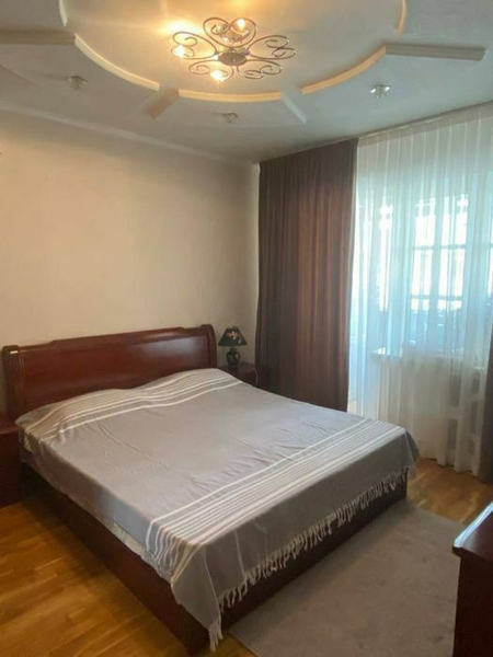Аренда. Дархан
Пушкина- Салар, спецплан
2в3/5/5, 90 м2