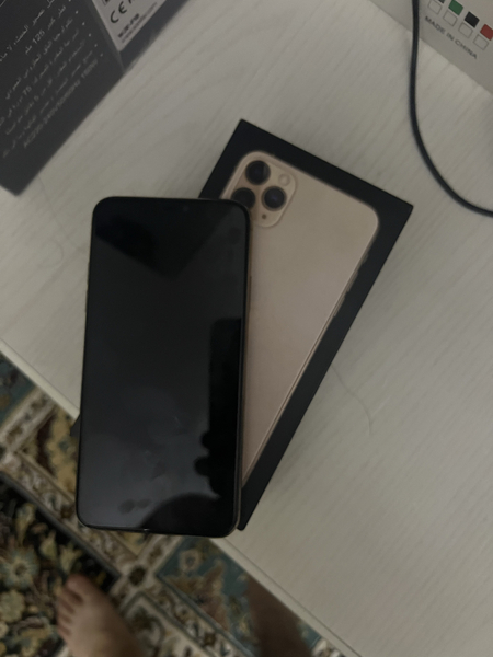 Iphone 11 pro max Gold