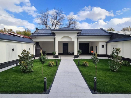 Пролается дом ориентир: улица Никитина,