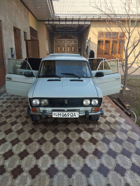 Vaz2103 sotiladi 1975yil metan 80talik